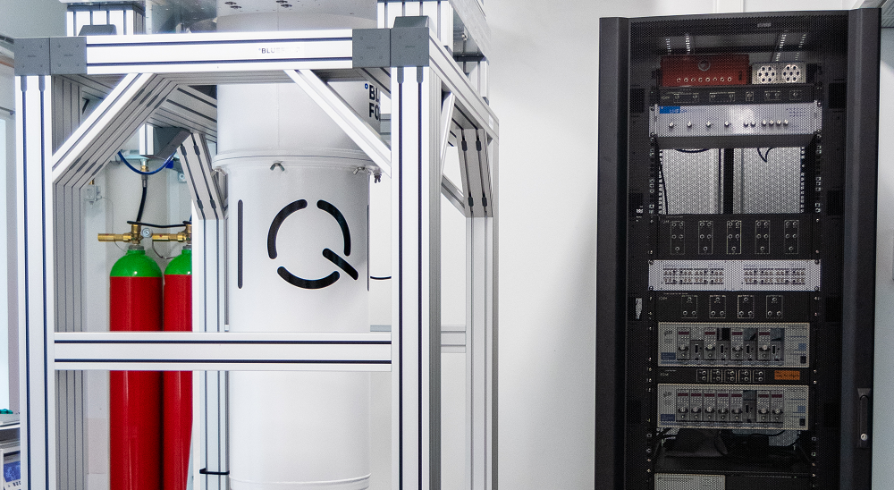 Kvanntitietokone_2021_VTT_Henrikki_Mykkanen_vaaka_www - Uusiteknologia.fi