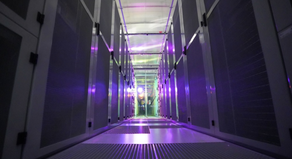 Suomen internetin uusin yhdyspiste Telian datakeskukseen ...